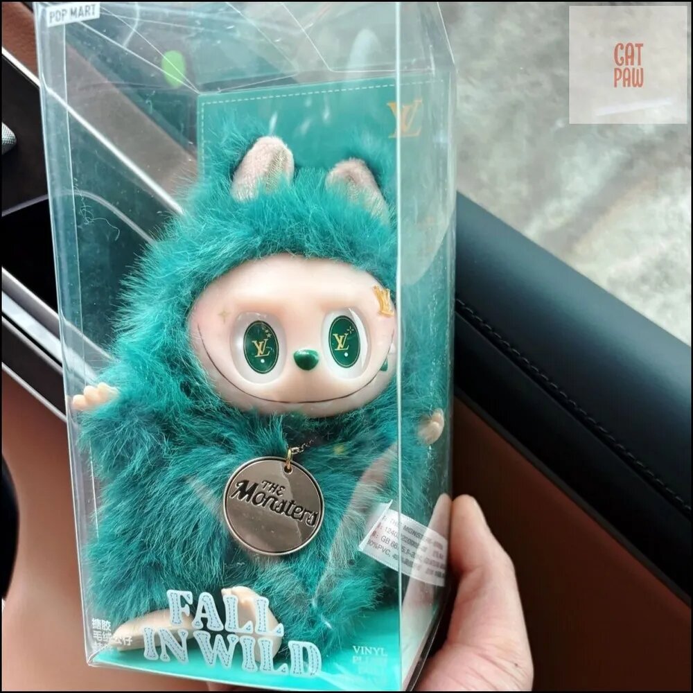 Фигурка-сюрприз POP MART "The Monsters" "FALL IN WILD" темно-зеленая