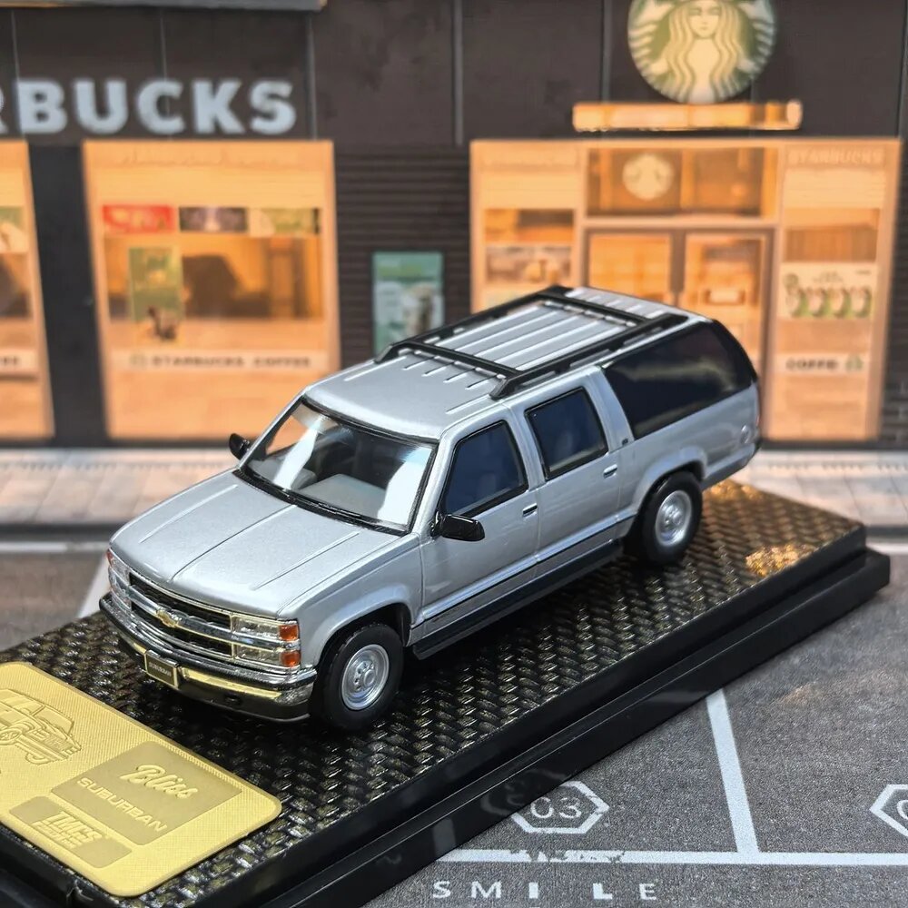 Коллекционная Машинка 1:64 Bliss Chevrolet Suburban GMT400 Full-size SUV Sports Model Diecast Alloy TMCS Malaysia 2026 Collection Gifts