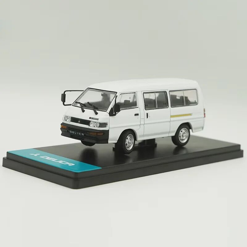 WELLY 1:43 Mitsubishi Delica 4x4 металлическая модель автомобиля