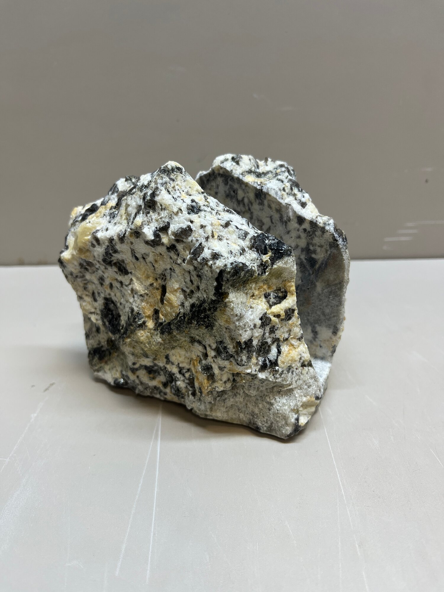 Салфетница из камня, кварцит SF-032