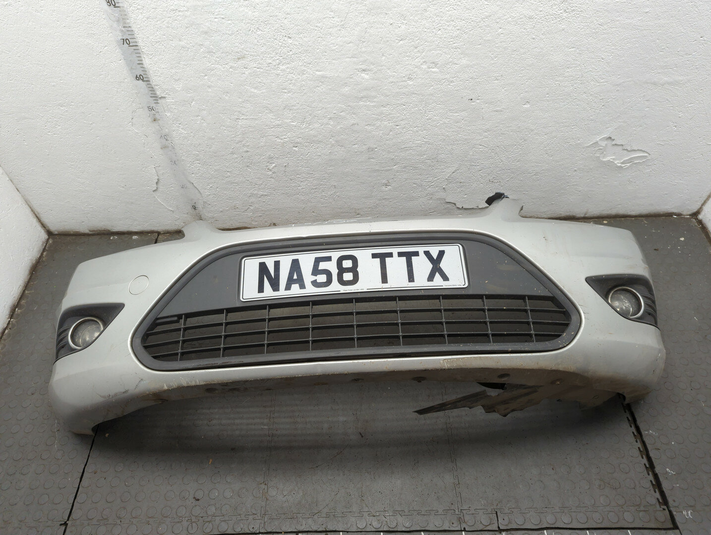Бампер передний Ford Focus 2 Б/У