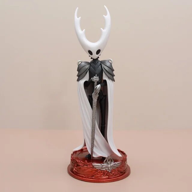 Популярные фигурки по аниме Hollow Knight, торты в виде машинок, настольные модели, украшения для шасси, изысканные ПВХ-куклы для мальчиков.