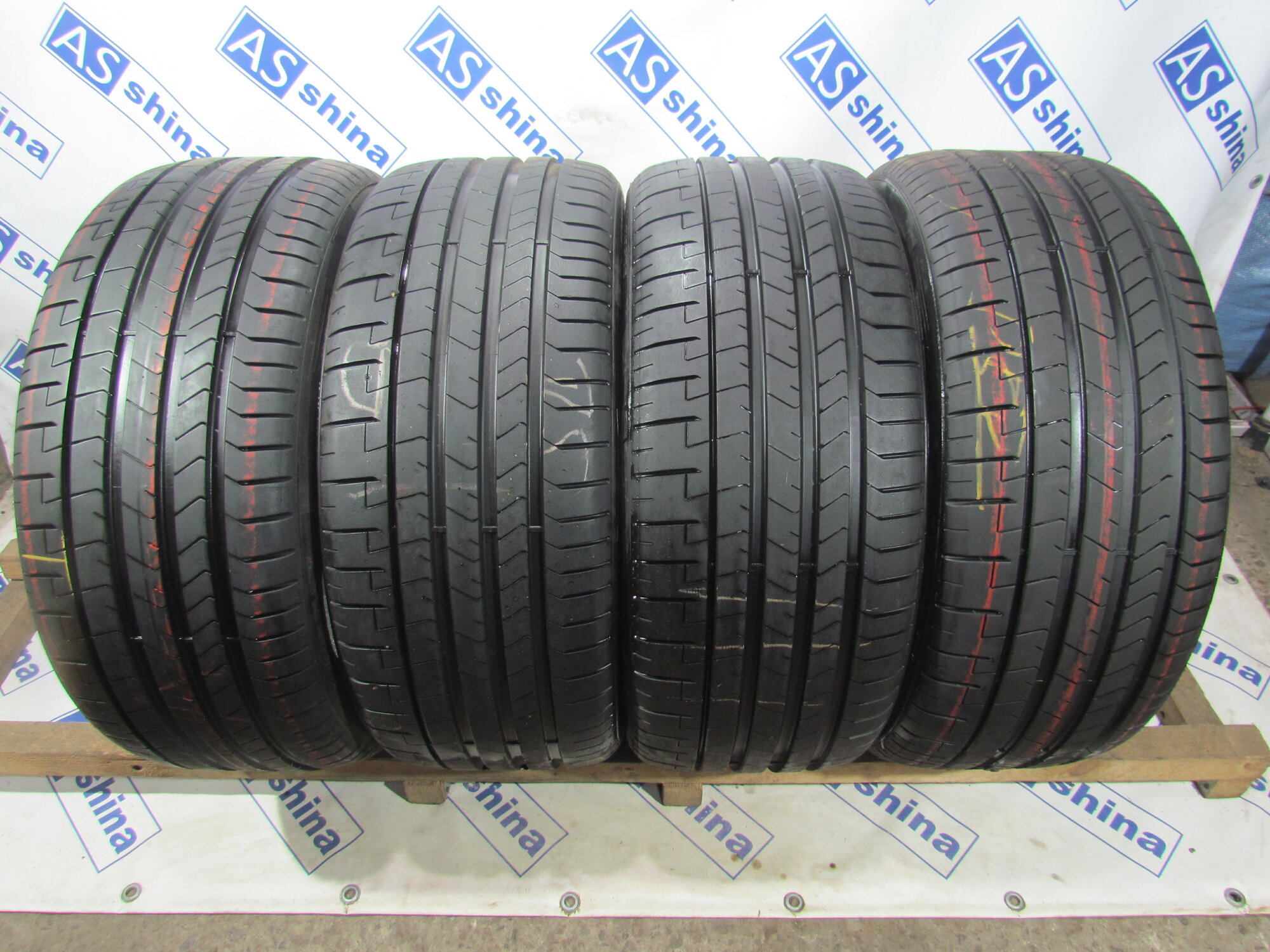 Комплект (4 шт) Pirelli P Zero PZ4 255 40 R20 летние БУ шины износ до 5% , артикул 0024528