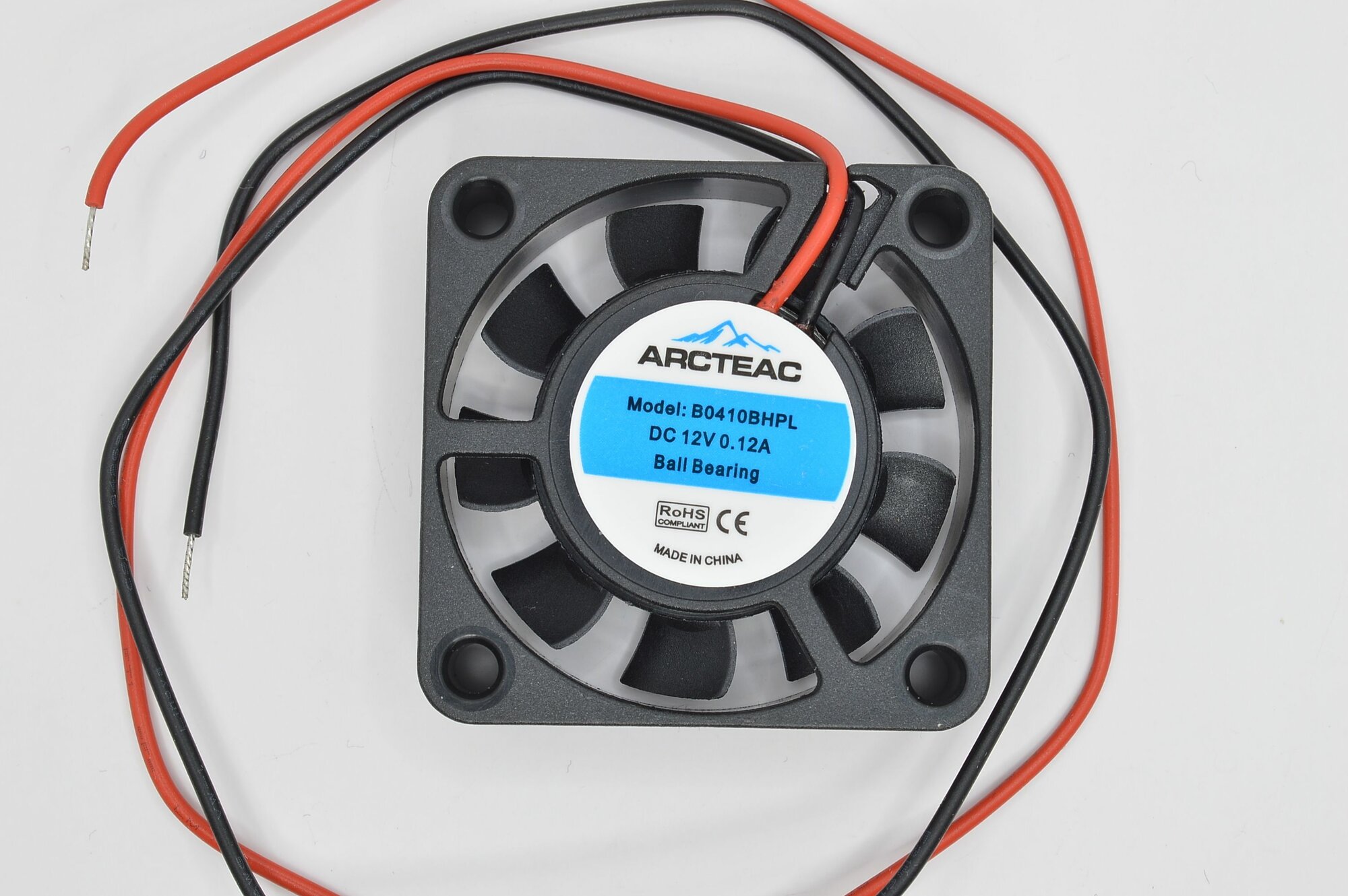 Вентилятор осевой ARCTEAC B0410BHPL, 12В DC, 40x40x10мм, 13,6куб. м/ч, 11100об/мин, качения,1шт