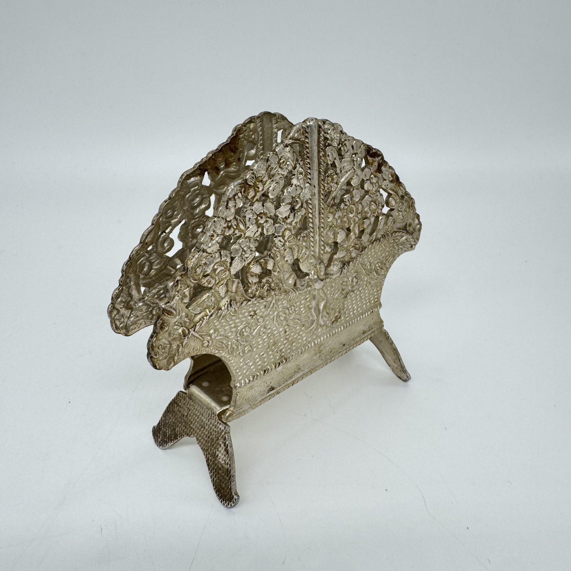 Салфетница с цветочным декором, металл, золочение, СССР, 1950-1970 гг.