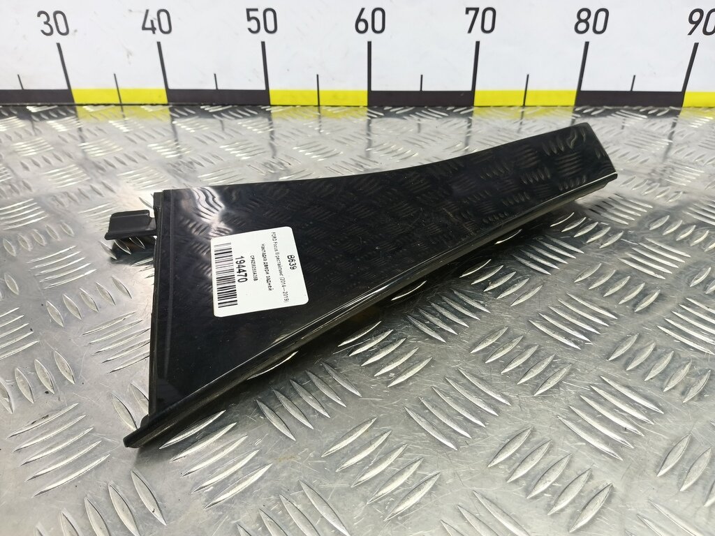 Накладка двери задней Б/У для FORD Focus III рестайлинг (2014—2019) CP9Z58255A35B