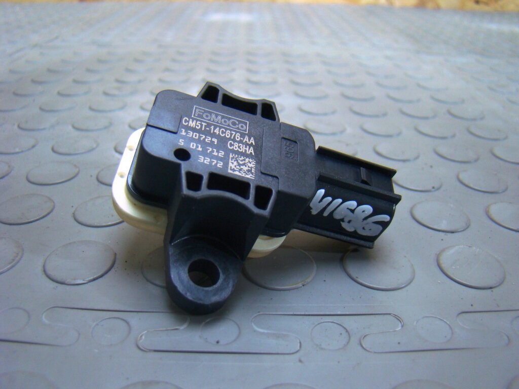 Ford Kuga 2 Датчик AIR BAG в переднюю дверь 5134713