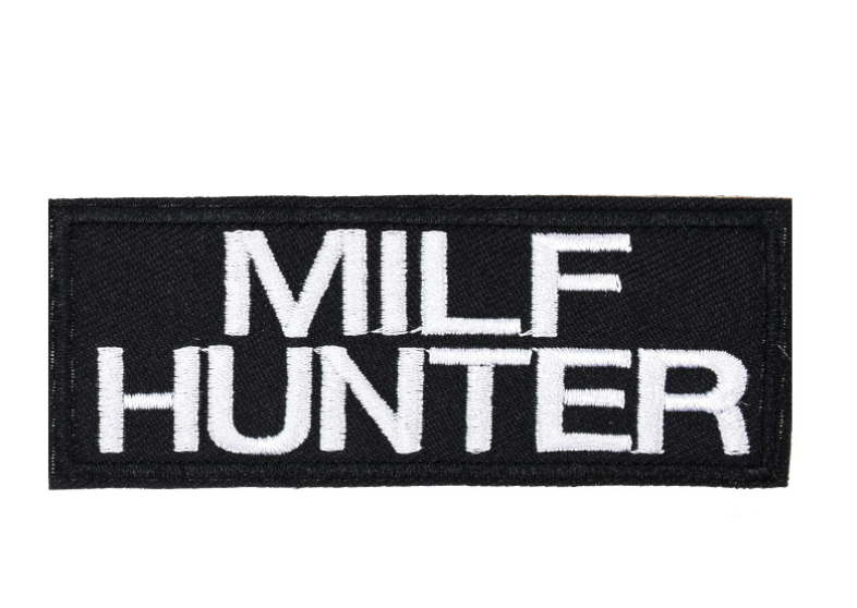 Термоклейкая нашивка для одежды и вещей "MILF HUNTER" / Черный / Белый / 1 шт.