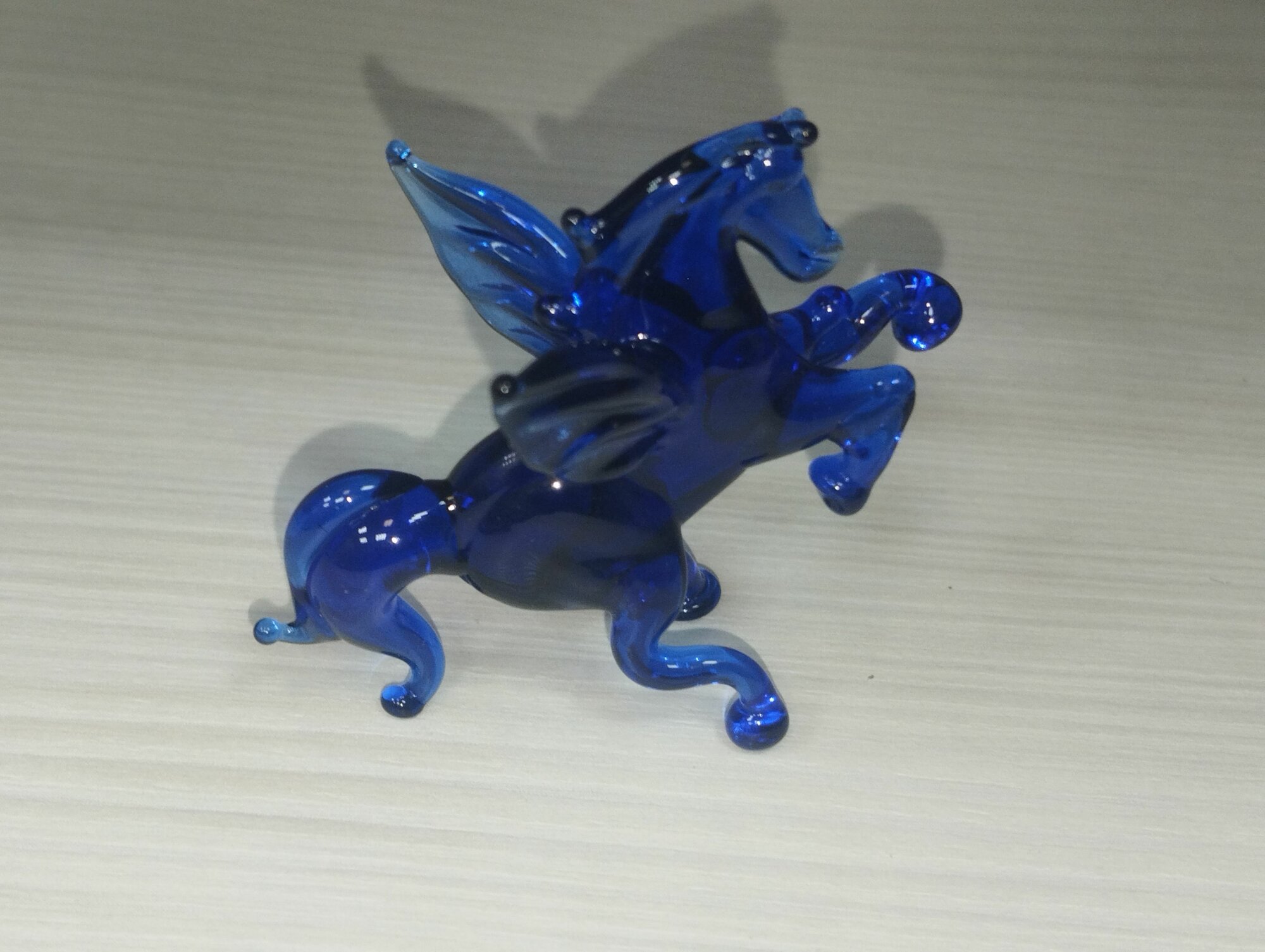 Стеклянная фигурка конь лошадь пегас