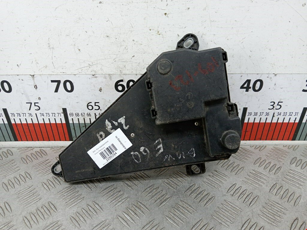 Блок предохранителей BMW 5-Series (E60/E61) 61146906618 арт. 2266094