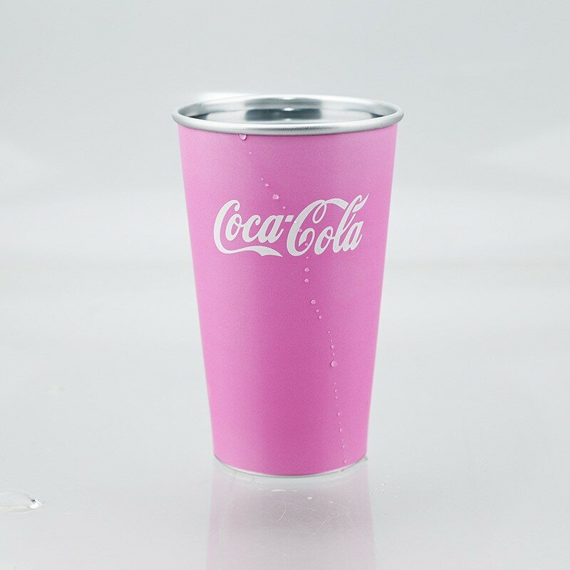 Красный цвет Coca-Cola обесцвечивает алюминиевую чашку, когда холодное изменение цвета Порошок для колы (470 мл)