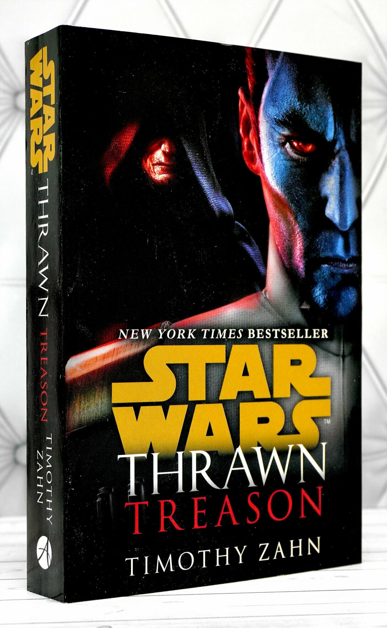 «Star Wars: Thrawn: Treason» («Траун: Измена»). (Третья часть) трилогии о гранд-адмирале Трауне — фото 1