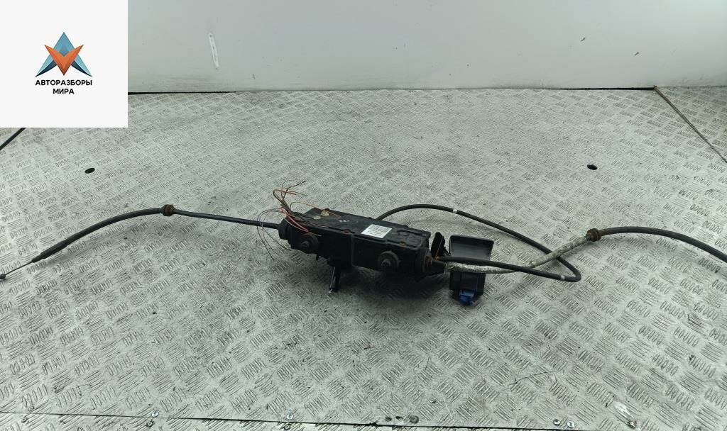 Блок управления ручником Renault Scenic 2 2005 8201070418