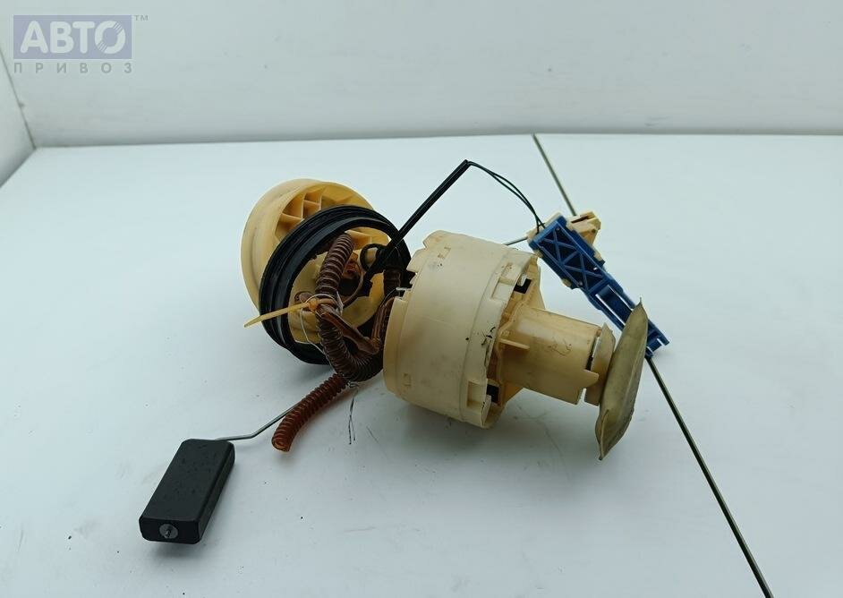 Насос топливный Volkswagen Passat B5