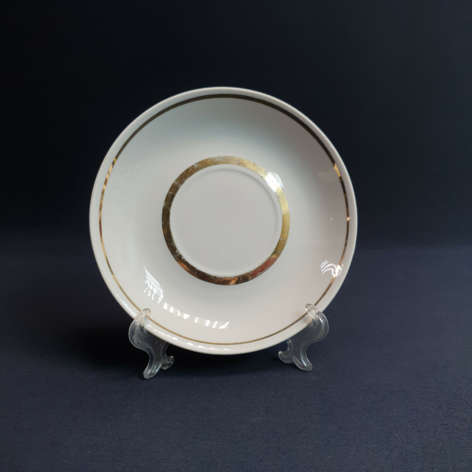 Блюдце Чайка, фарфор позолота 14 см, потертости дефект, винтаж СССР
