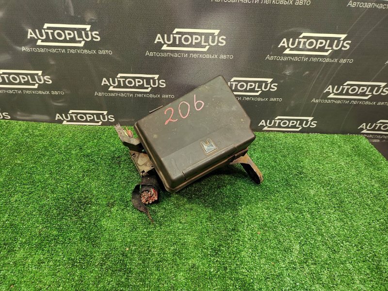 Блок предохранителей Peugeot 206 2001 (1.4 KFW) Б/У с пробегом