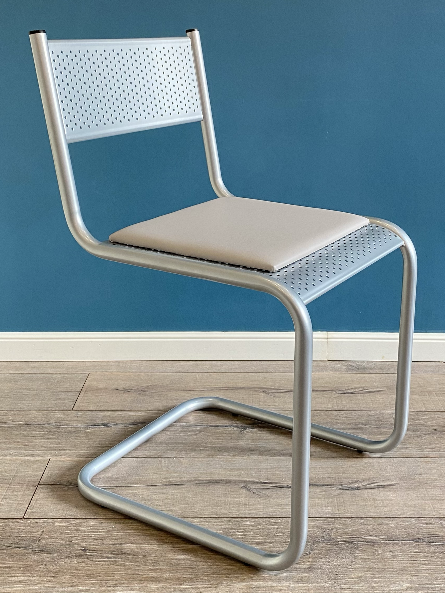 Стулья 4 шт Северсталь МПО168, металлический, S-образная форма, мягкий, металлик, экокожа Grey, до 120 кг