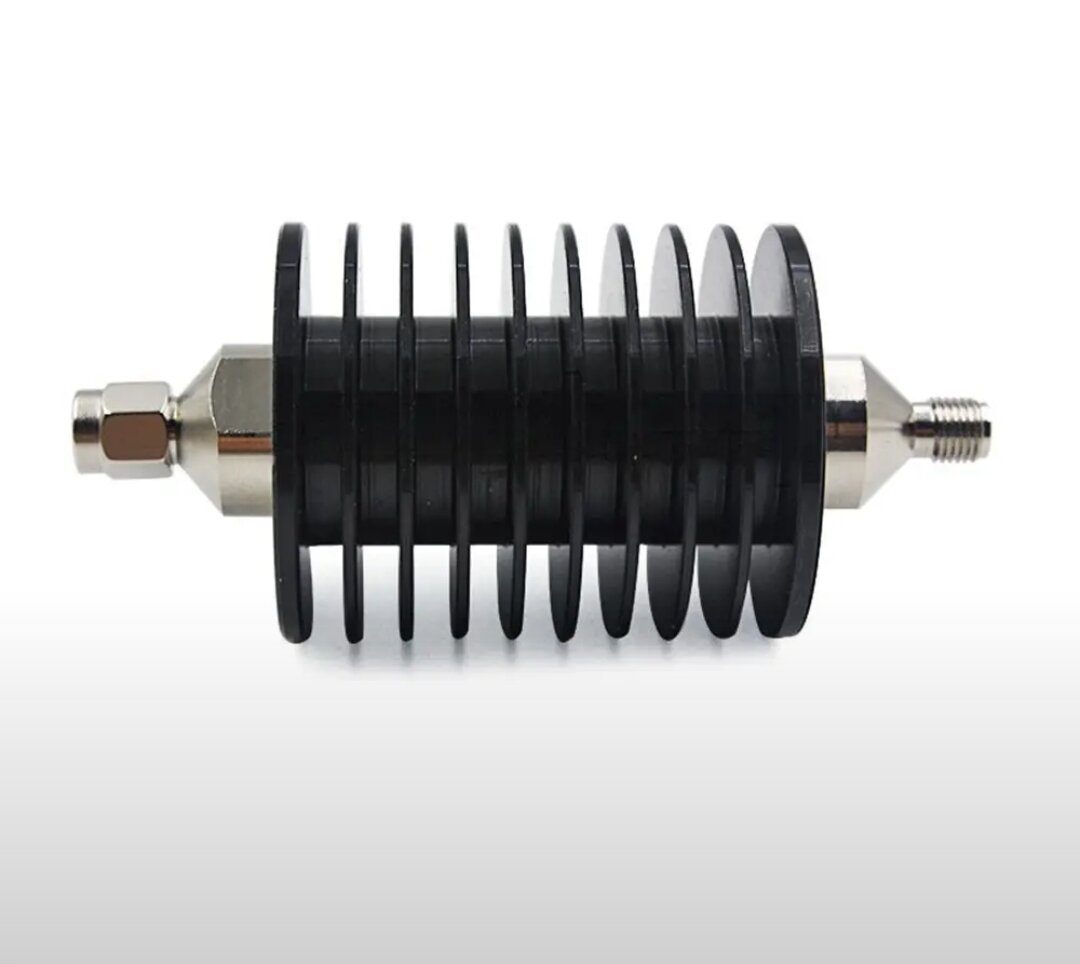 Аттенюатор 40дБ, 25ватт, 0-6ГГц, КСВ<1,3, 50 Ом, круглый, разъëмы SMA(male)-SMA(female)