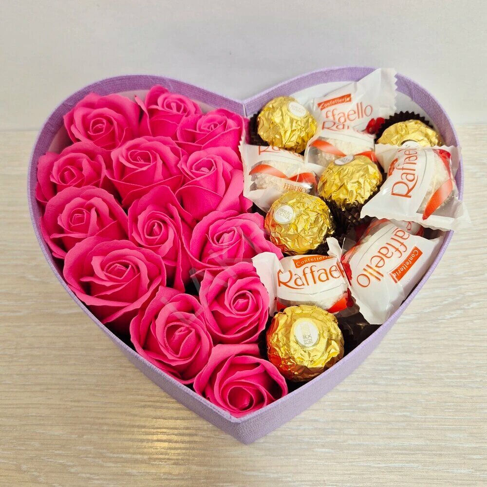 Букет из мыльных роз и конфет