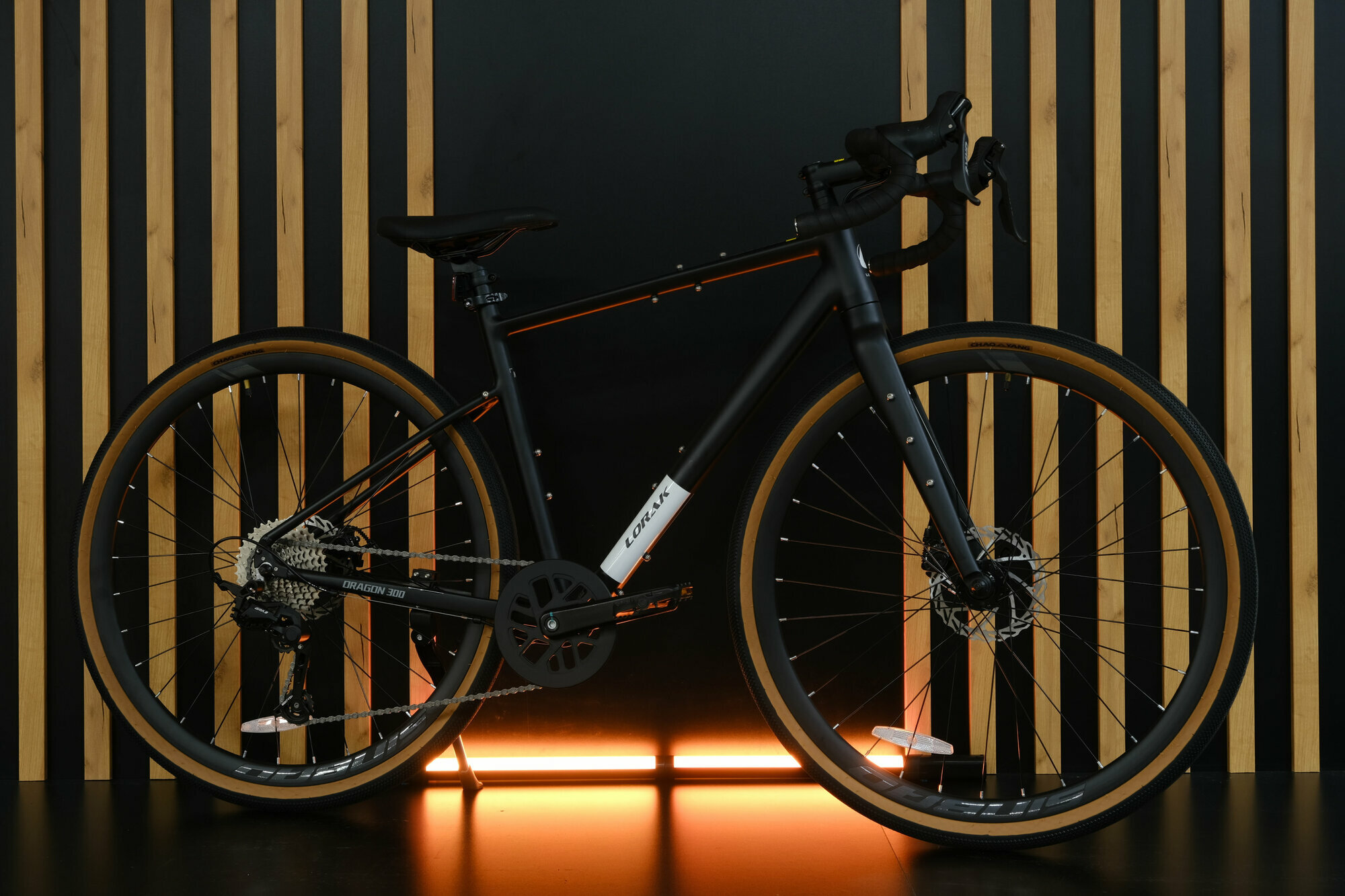 Гравийный велосипед LORAK Gravel 300 Чёрный, рама 520 мм, под рост 170-185 см