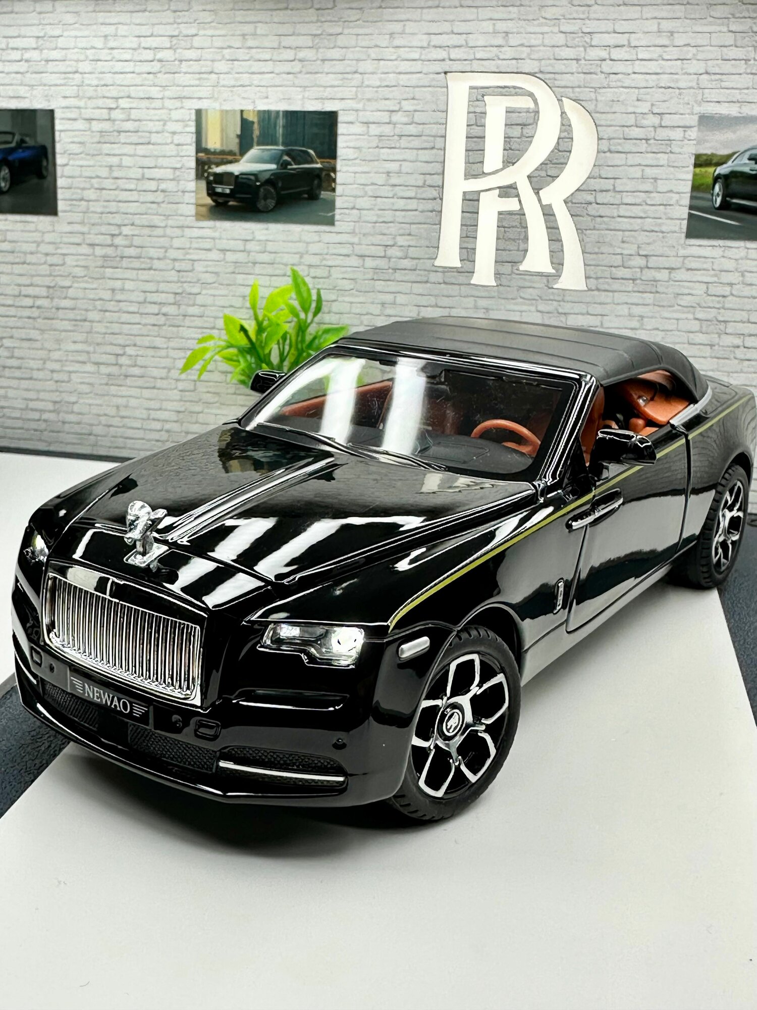 Машинка металлическая Rolls Royce Dawn