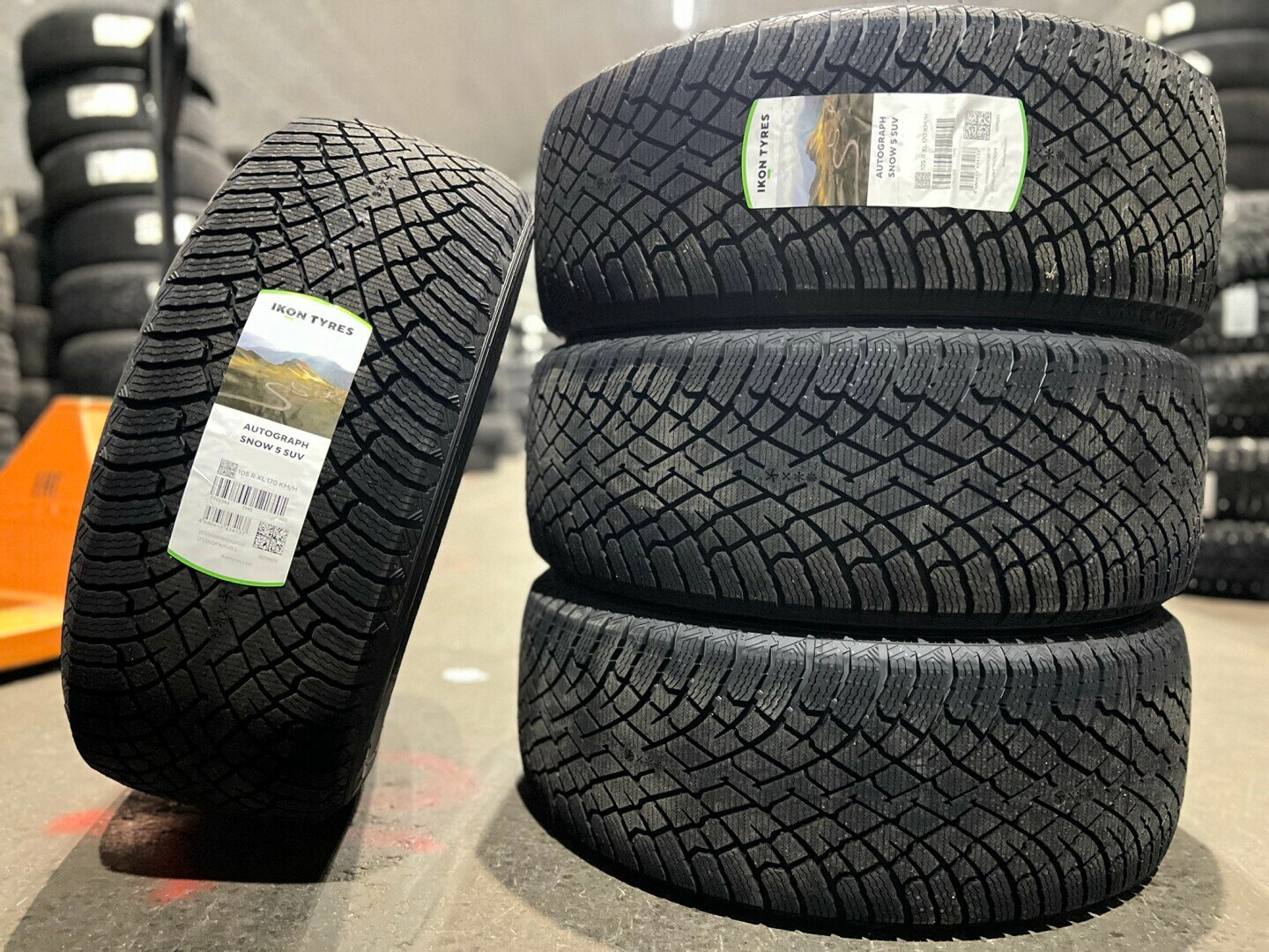 Автошины Ikon Tyres Autograph Snow 5 SUV 235/65 R17 108R