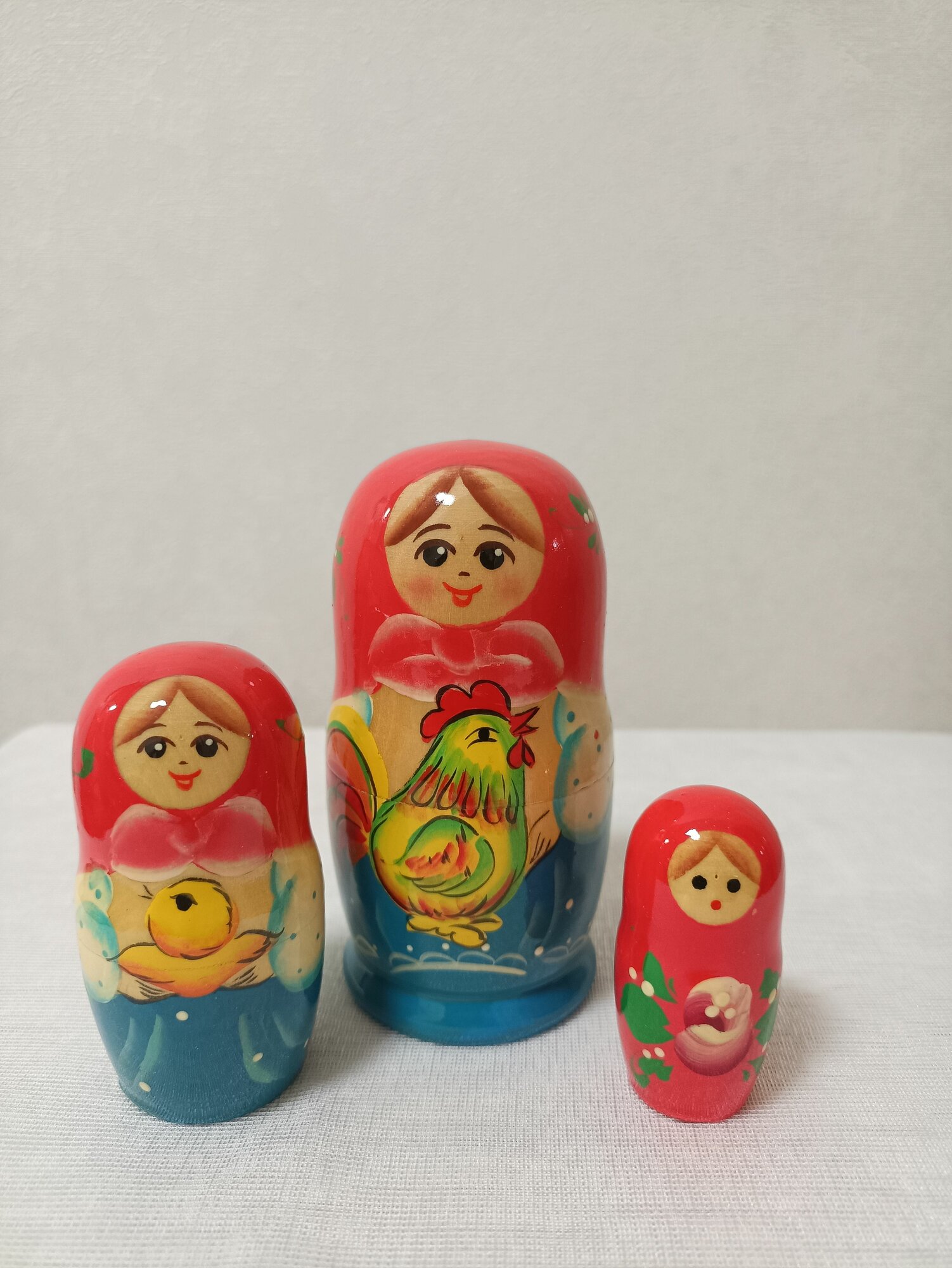 Матрёшка авторская ручная работа "Петушок/с девочкой" 3 места