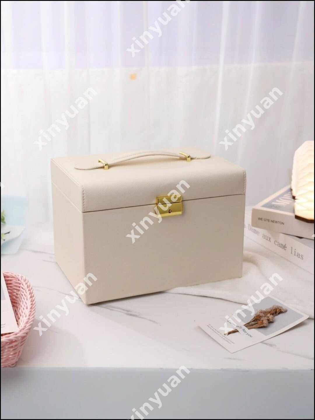 Высококачественная и вместительная шкатулка для драгоценностей