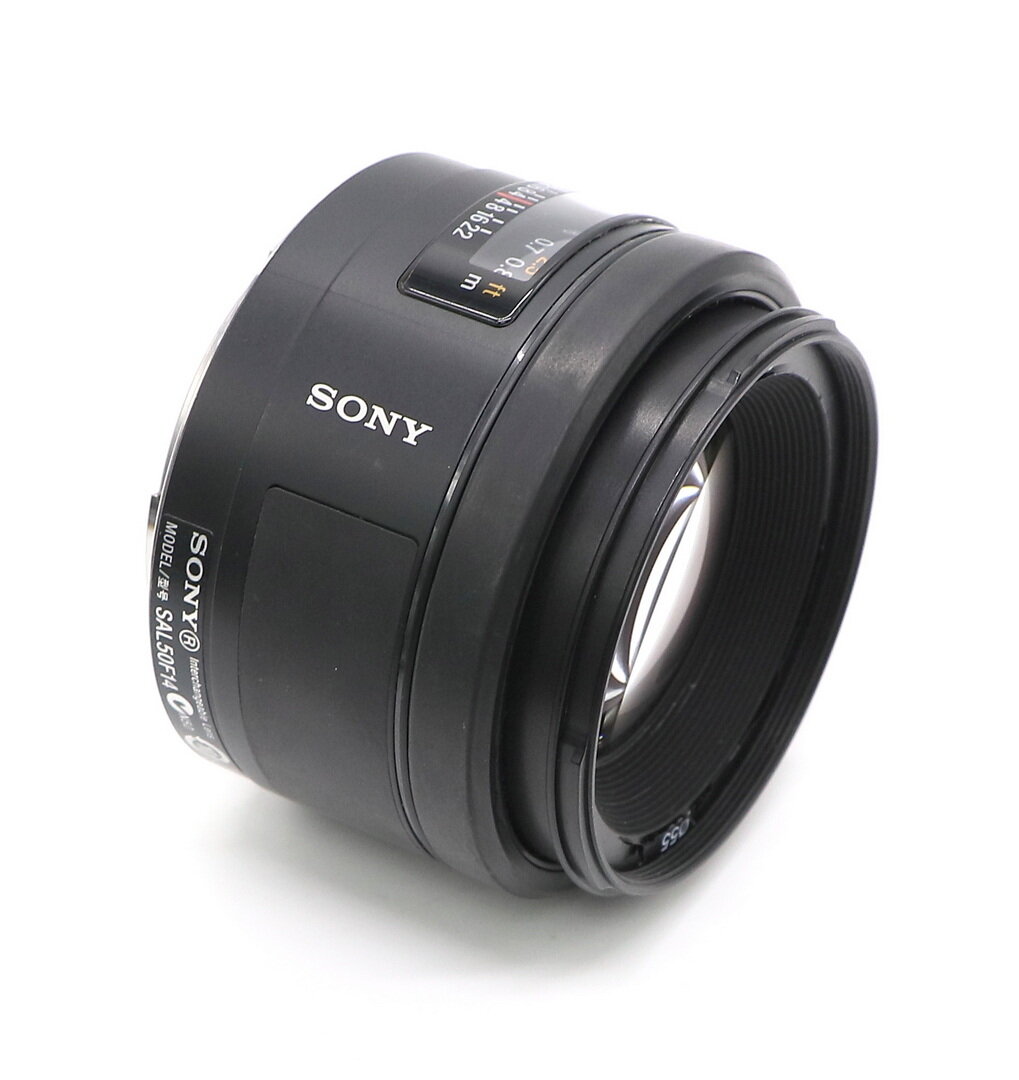 Объектив цифровой Sony 50mm f/1.4 (SAL50F14)