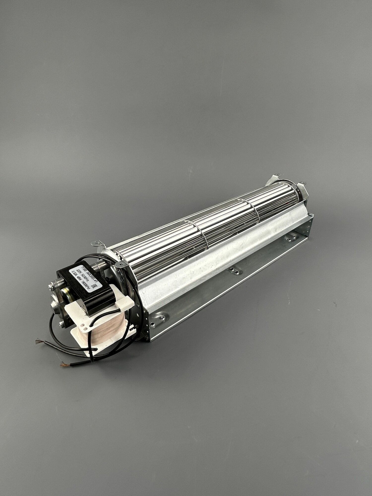Вентилятор тангенциальный 48W 220V 1900RPM TF300х60 левый