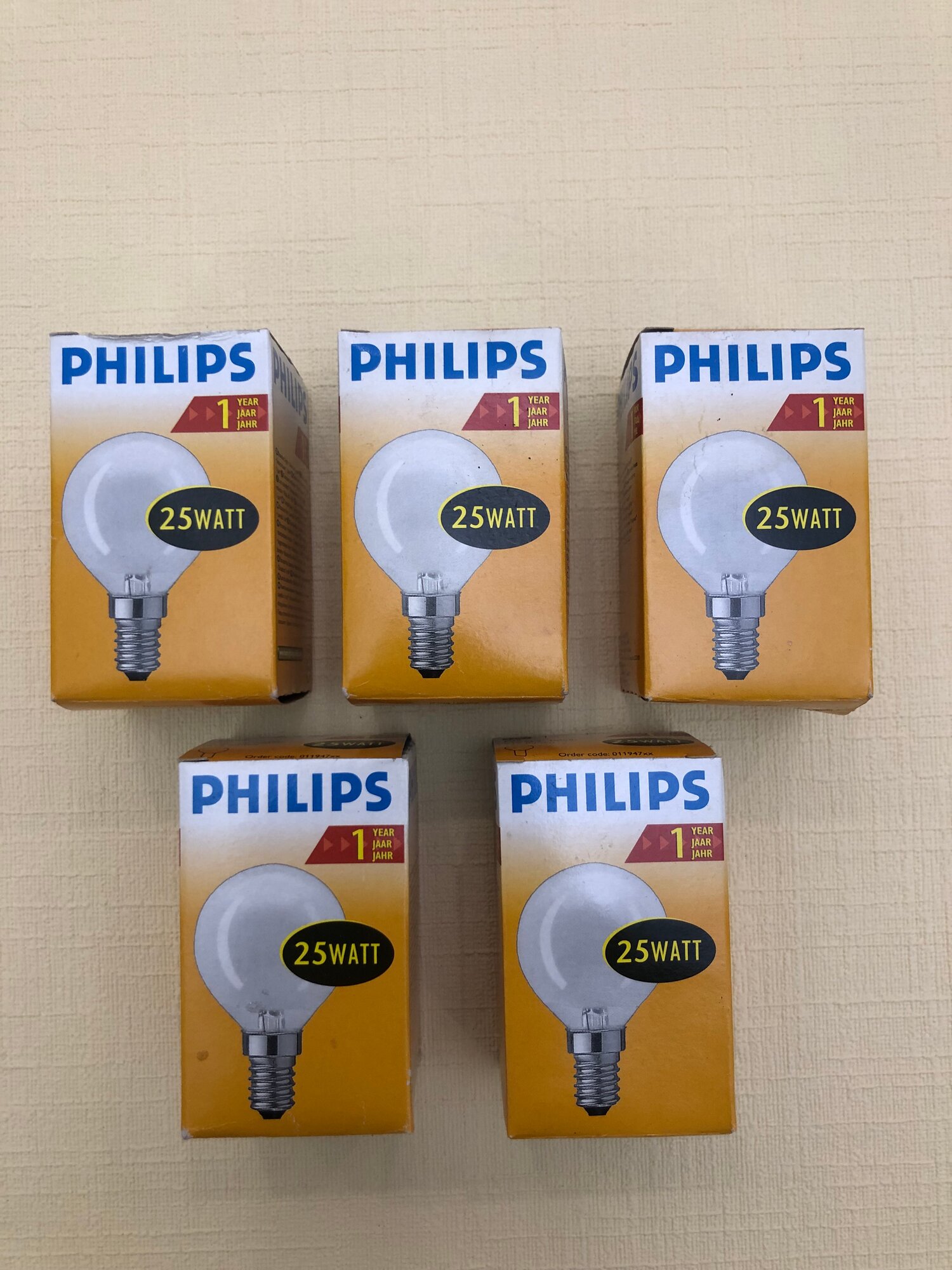 Лампа накаливания PHILIPS E14 25W шарик матовая ( в комплекте 5 штук.)