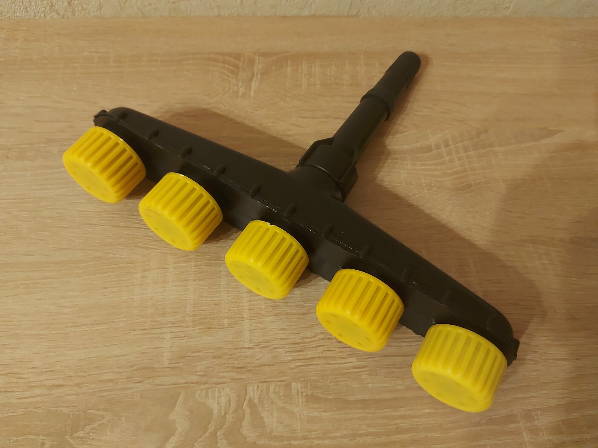 Насадка на шланг для полива 5 форсунок (19070)