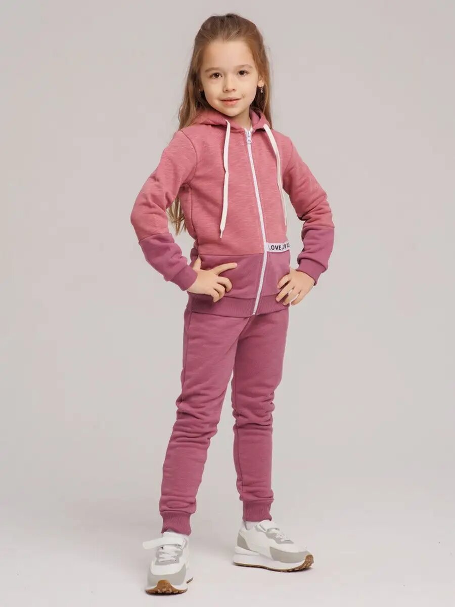 Костюм спортивный