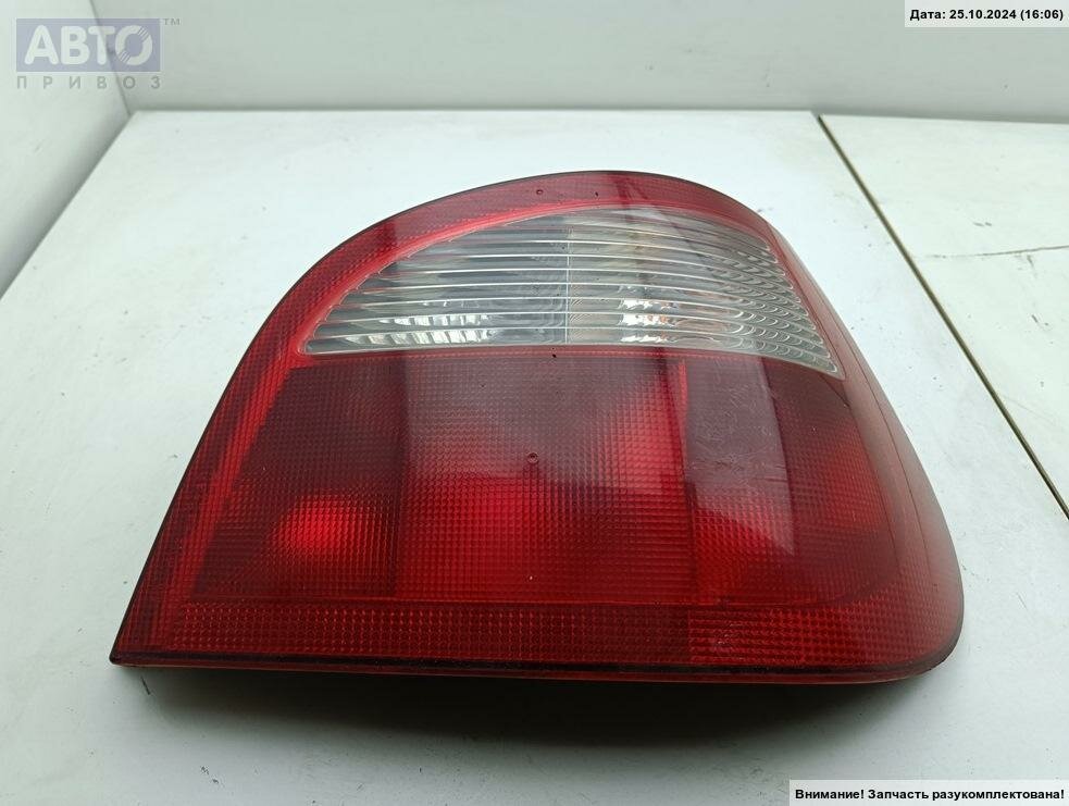 Фонарь задний правый Renault Megane 1 (1995-2003)
