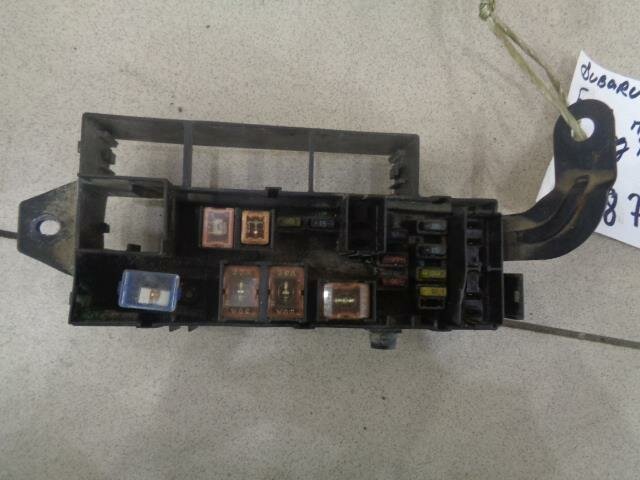 Блок предохранителей подкапотный от Subaru Outback BH 1999-2003