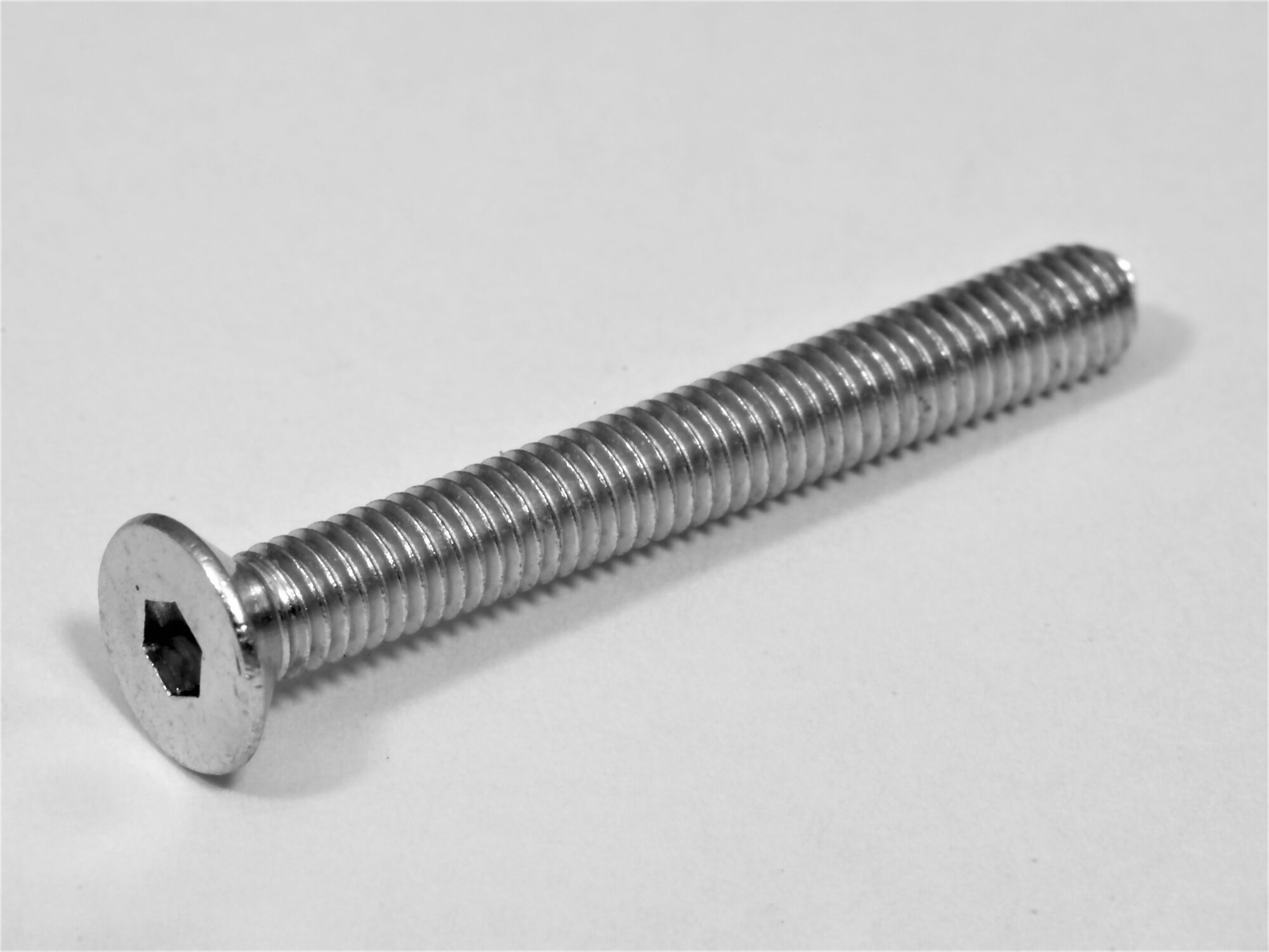 Винт с потайн. гол. и внутренним шест. М3 х25 DIN 7991, L01 / 50 шт / соберизавод