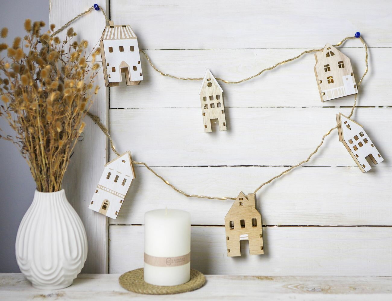 Светодиодная гирлянда скандинавские домики, дерево, тёплые белые LED-огни, 1.6 м, таймер, батарейки, Boltze 2027791