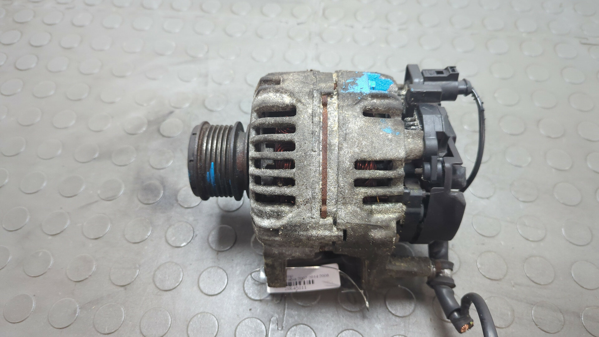 Генератор Skoda Fabia Б/У