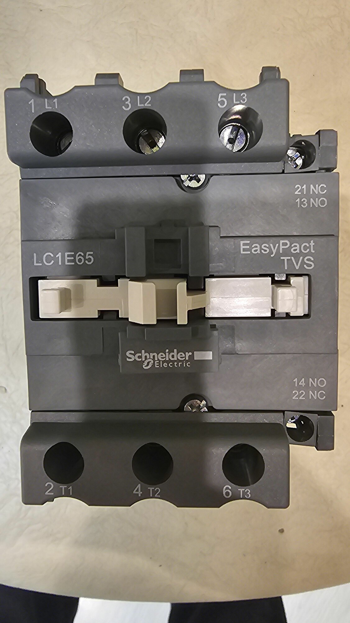 Контактор E 65А катушка управления 380В АС3 50Гц LC1E65Q5 Schneider Electric