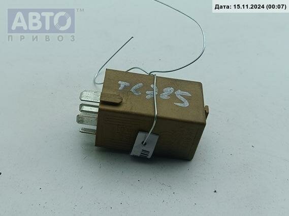 Реле стеклоочистителя (дворников) BMW 5 E39 (1995-2003)