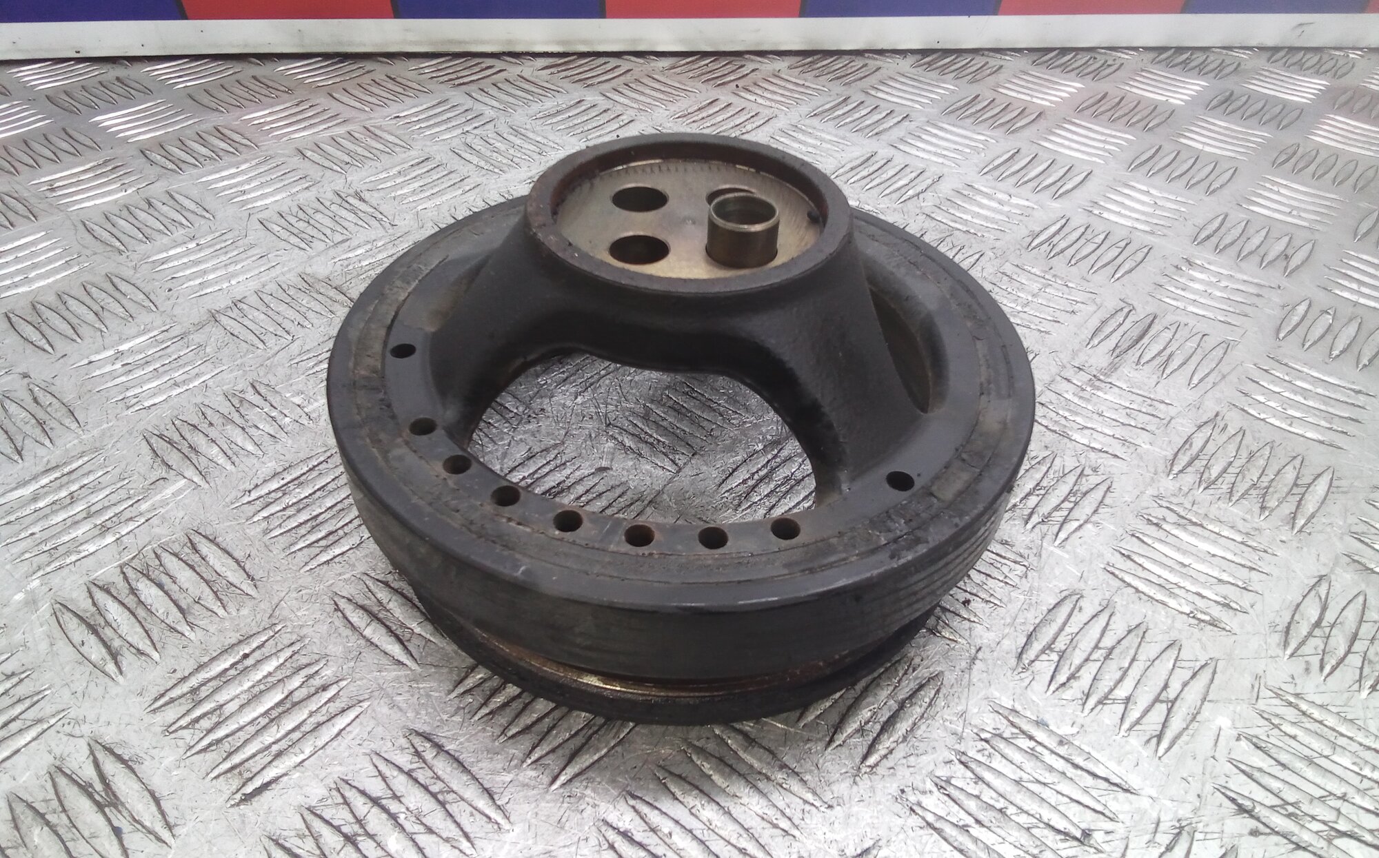 Шкив коленвала демпферный дизельный MERCEDES BENZ SPRINTER 2