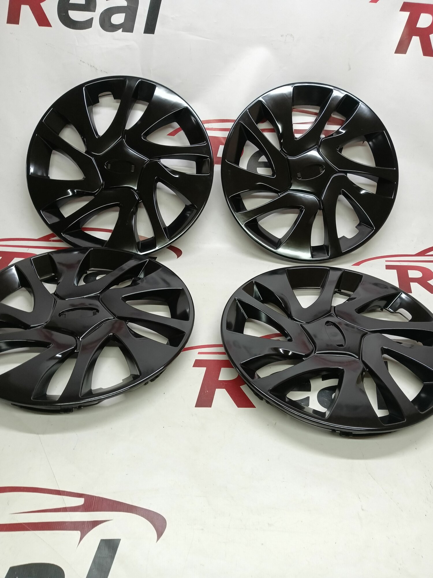 Колпаки на колеса R14 для Гранта и других авто "универсальные" черные