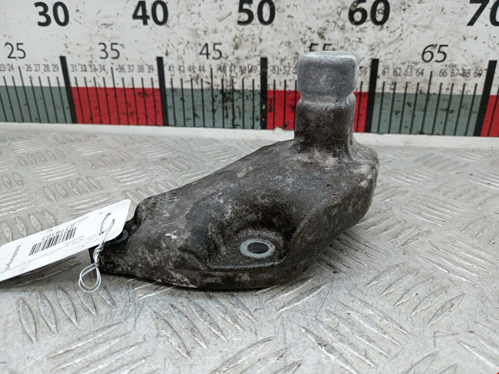Кронштейн (крепление лапа) двигателя Audi A6 C6 4F0199307AA арт. 2178163
