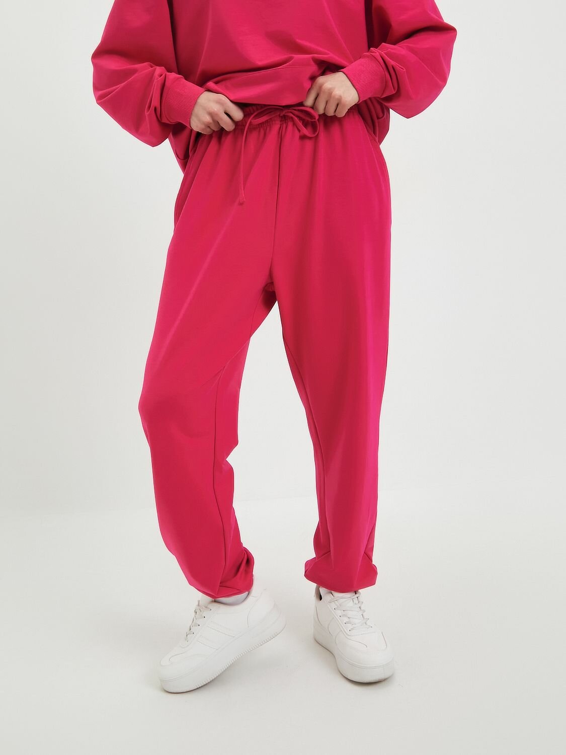 Брюки джоггеры Весна-лето 2024