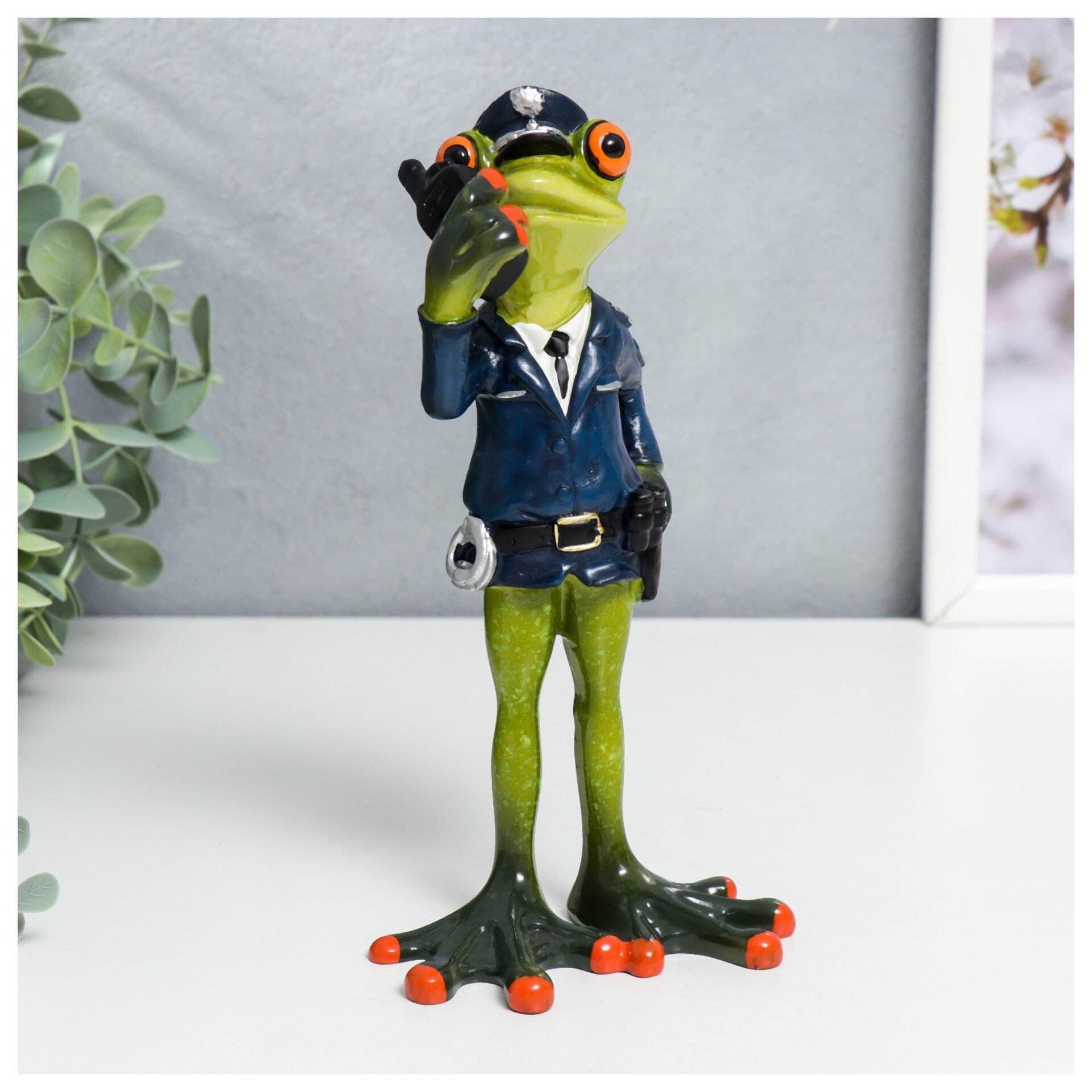 Фигурка «Лягушка Полицейский»
