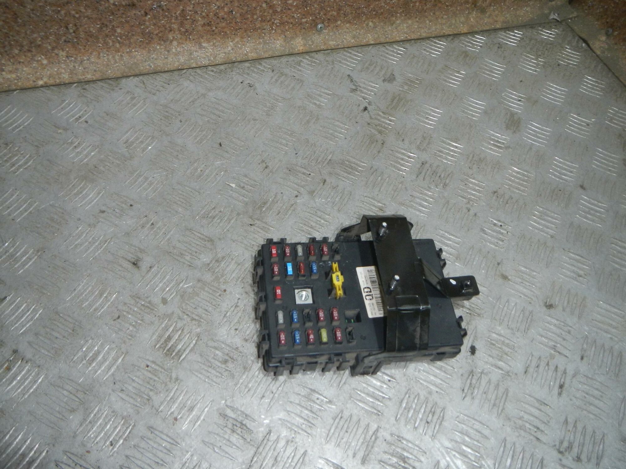 Б/У Блок предохранителей, Chevrolet (Шевроле)-AVEO T250 SDN (05-11) CHEVROLET AVEO T250 SDN (05-11) Салонный. 469208 GEN...