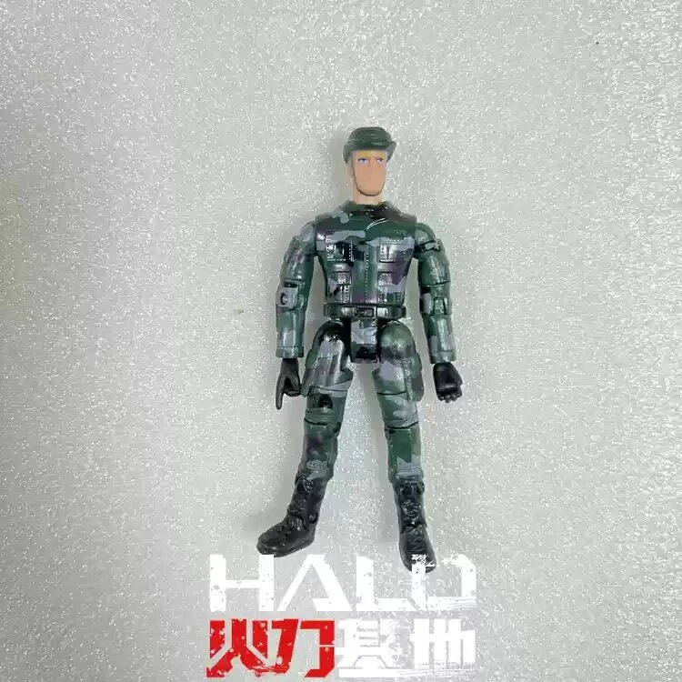 Коллекционная фигурка пожарного April du 10 см прозрачный