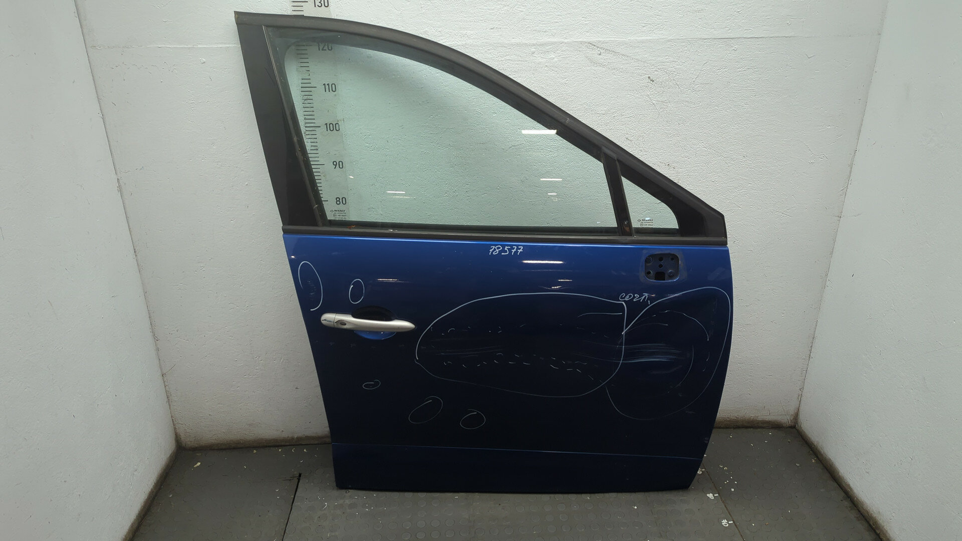 Дверь боковая (легковая) правая передняя Renault Scenic Б/У