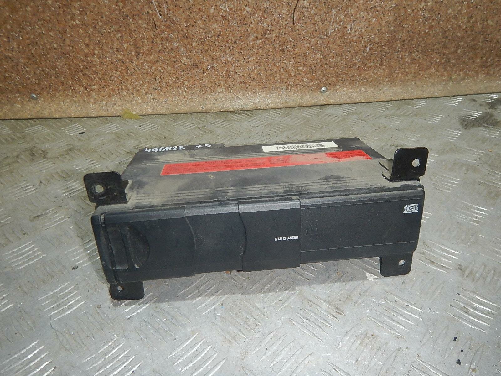 Б/У Проигрыватель CD/DVD, BMW (БМВ)-X5 (E53) (99-06) BMW X5 (E53) (99-06) Ченджер компакт дисков Без видимых повреждений....