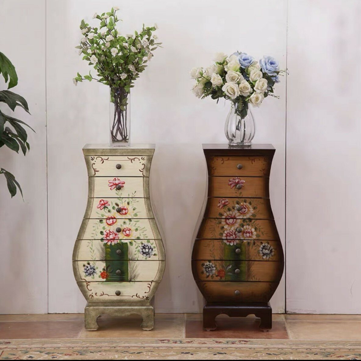 Интерьерный комод в старинном американском стиле Abigail (молочный)